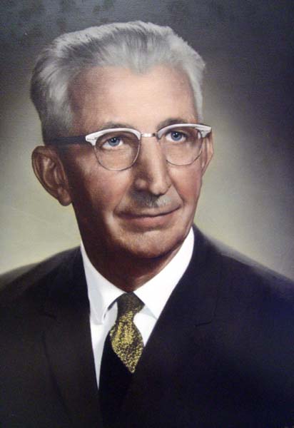 Eastern Illinois University :: H.F. Thut Greenhouse - Thut Presentation