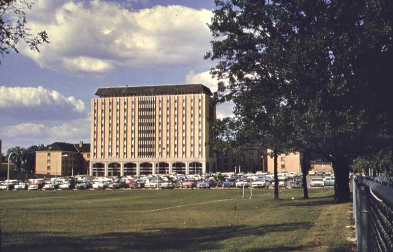 Eastern Illinois University :: H.F. Thut Greenhouse - Thut Presentation ...