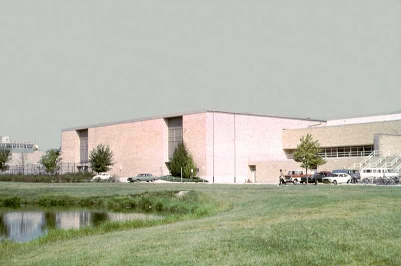 Eastern Illinois University :: H.F. Thut Greenhouse - Thut Presentation ...