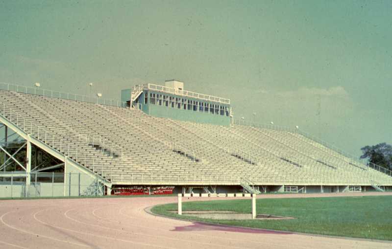 Eastern Illinois University :: H.F. Thut Greenhouse - Thut Presentation ...