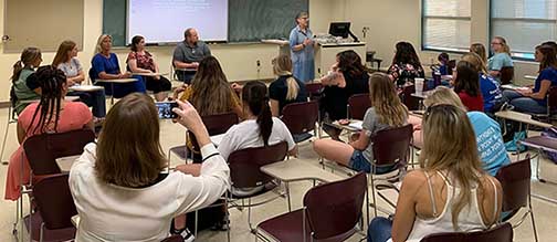 Eastern Illinois University :: Rural School Initiative - ROE 9